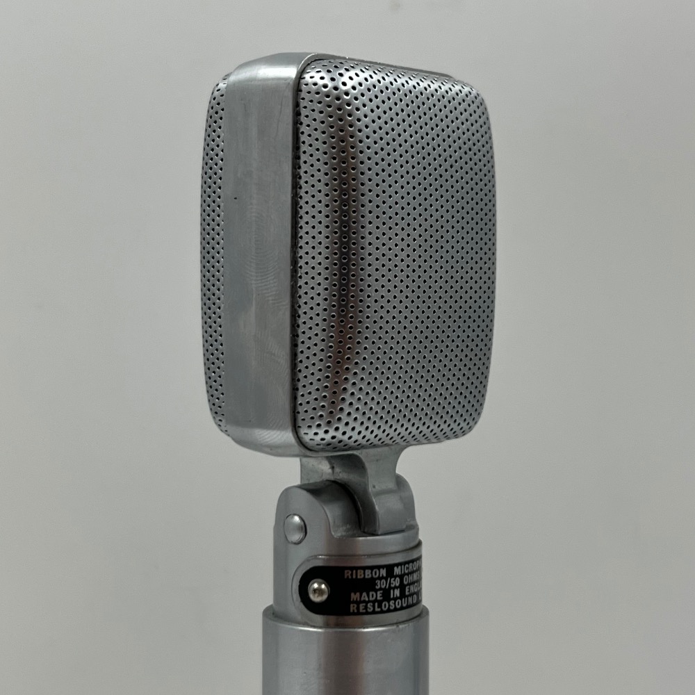 Pre-owned RESLO RIBBON MICROPHONE 30/50 OHMS STAND AND 5M LEAD - Own4Less